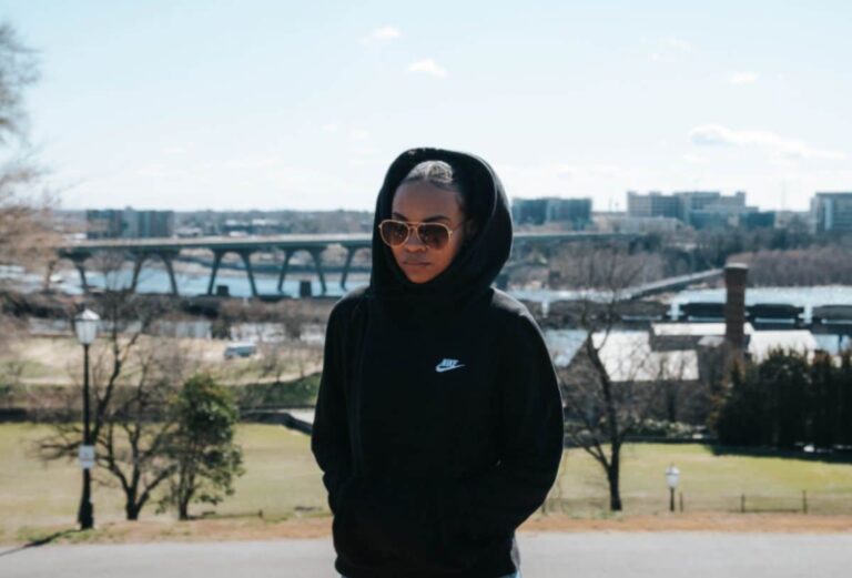 How To Wash A Nike Tech Hoodie Without Wrecking It [Ask The Experts ...